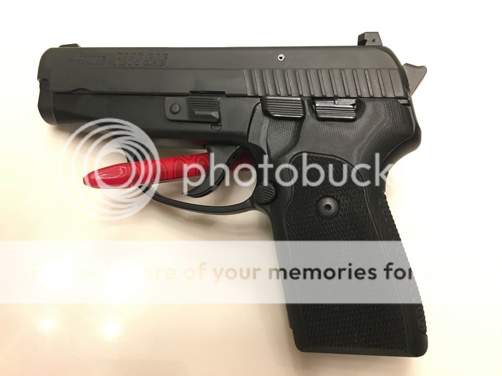 Put G10s on P239, now slide won't lock open on empty mag | SIG Talk