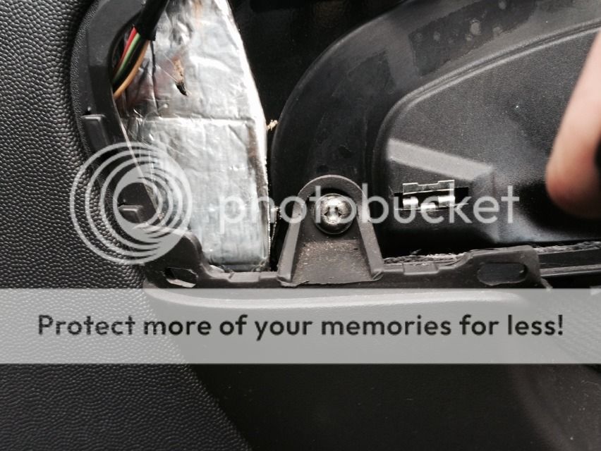 removing & refitting a corsa c ignition barrel, boot lock & driver door ...