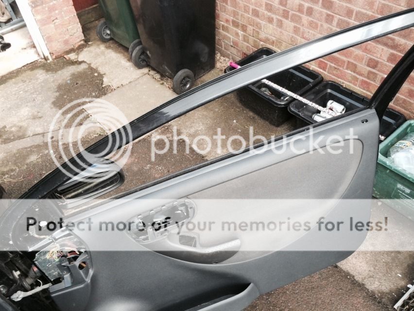 removing & refitting a corsa c ignition barrel, boot lock & driver door ...