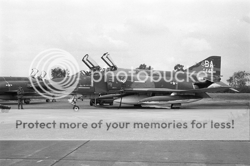 A few 67TRW RF-4C from 1977 - FighterControl